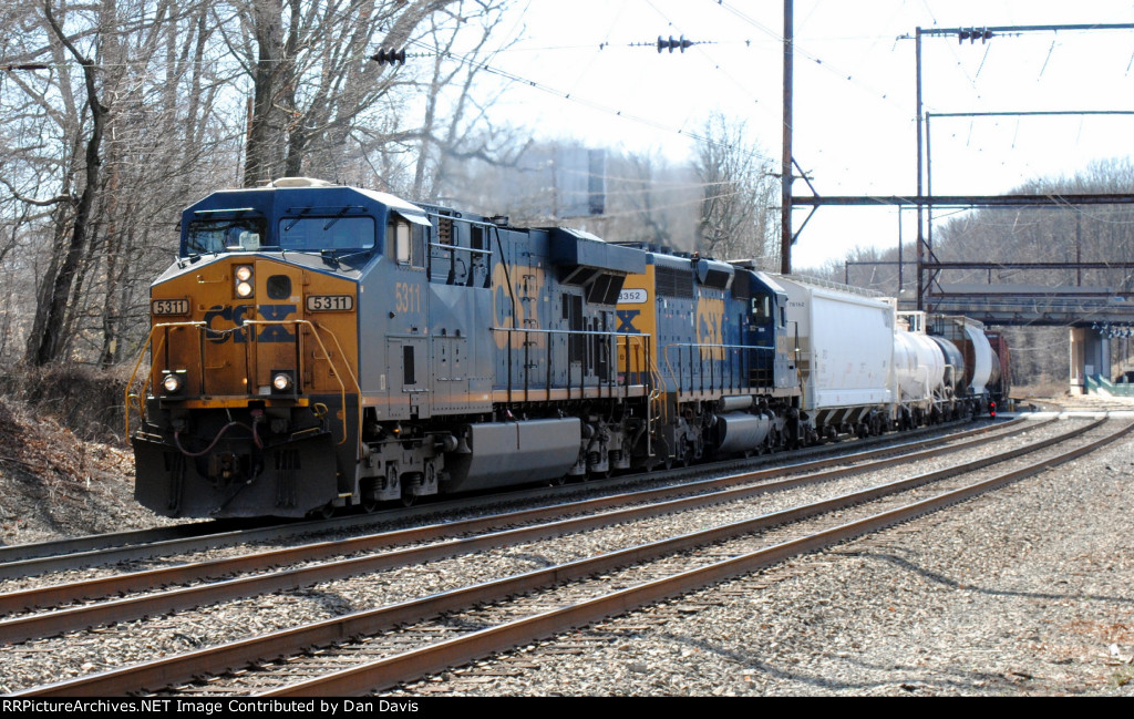 ES40DC/SD40-2 leads Q438-09